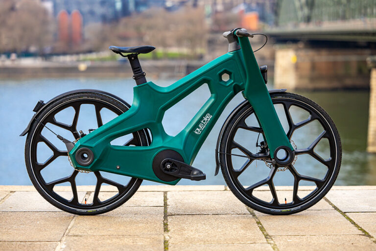 Recycled plastic bikes for sustainable mobility | FRONTPAGE